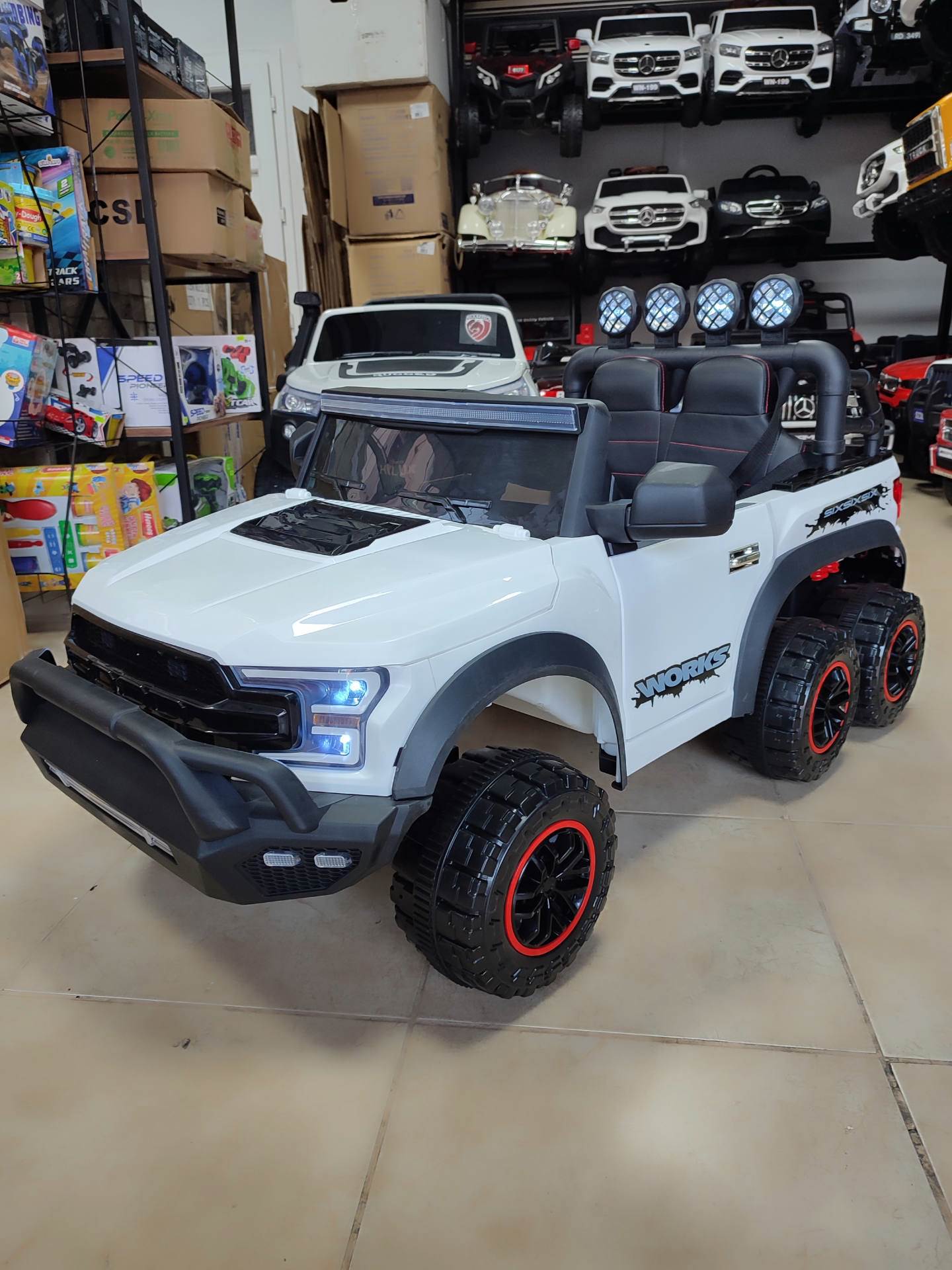 6 Teker Tek Kisilik Jeep! 12V, 4x4, 6 Teker Amortisman, Kumandali, Cep Kontrol Akülü Araba ...